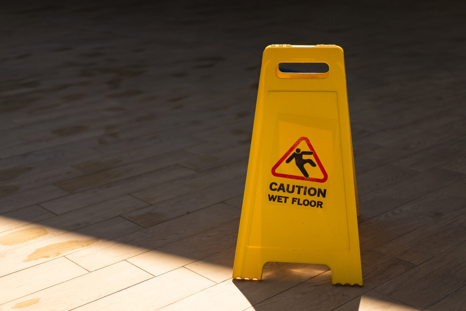 Slip and Fall Settlements | Average Payouts & Case Examples